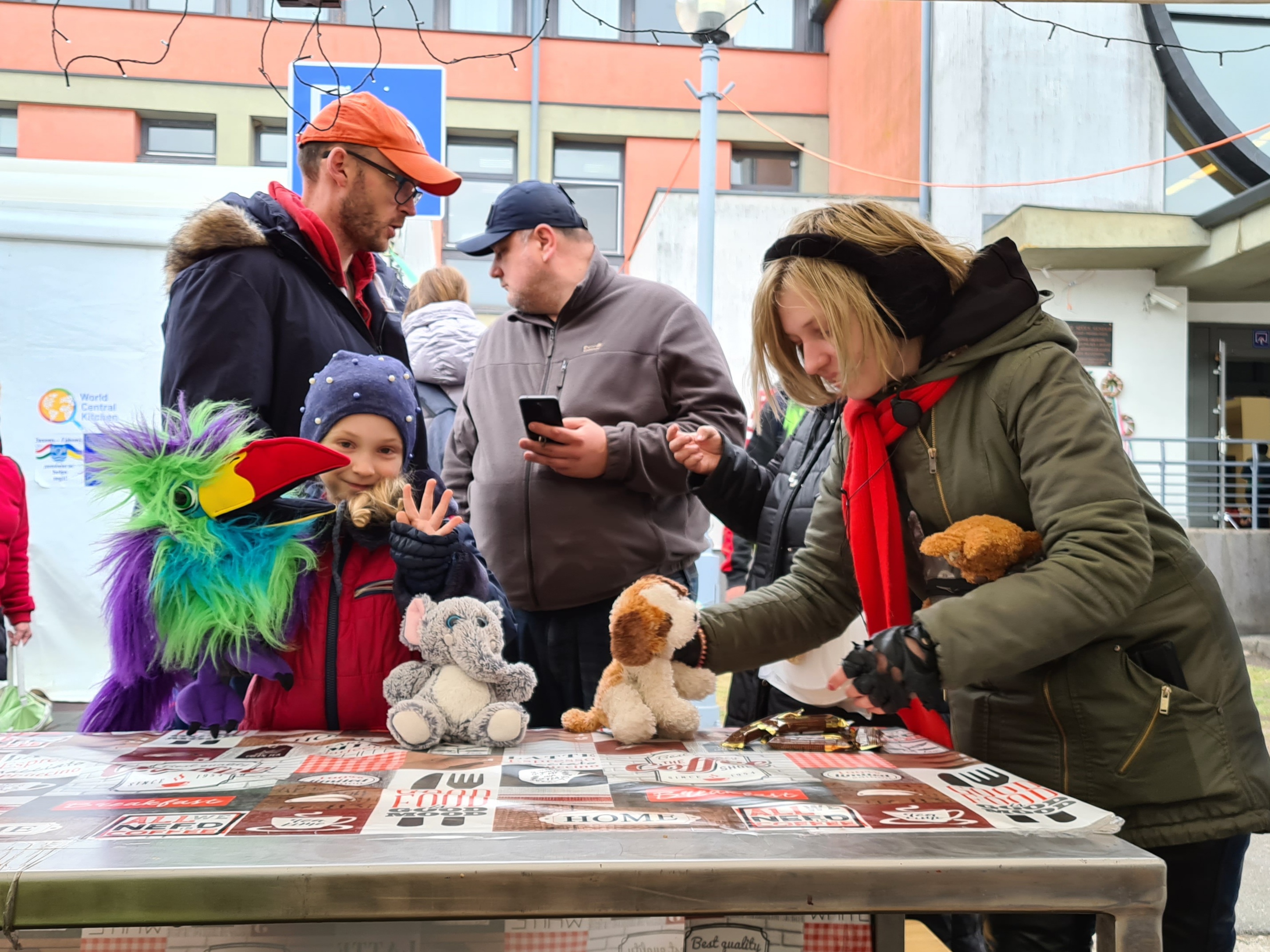 TeddyBusz – Bears of Hope – Gifts of Love from the UK to Children ...